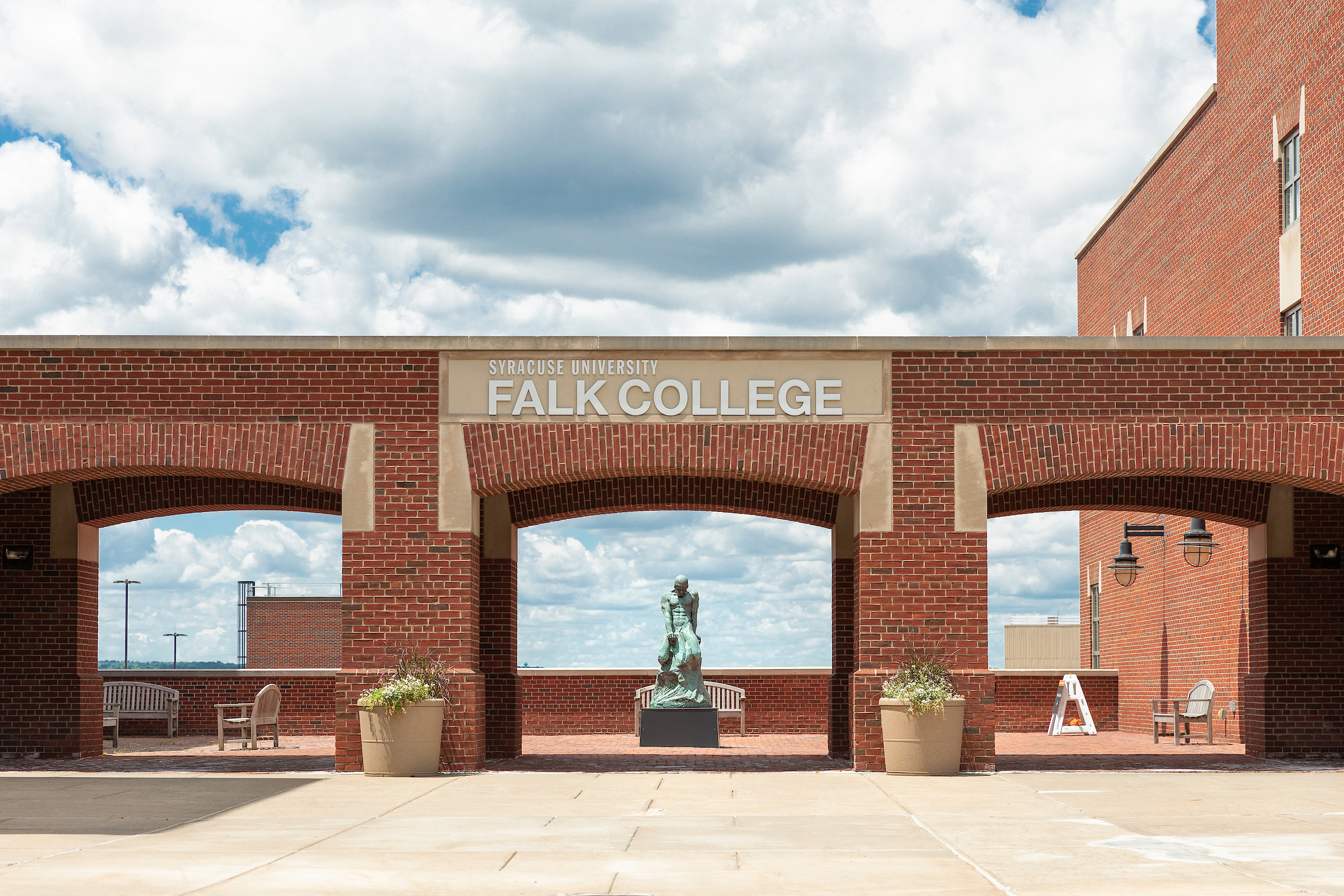 Welcome to Falk College! - Syracuse University